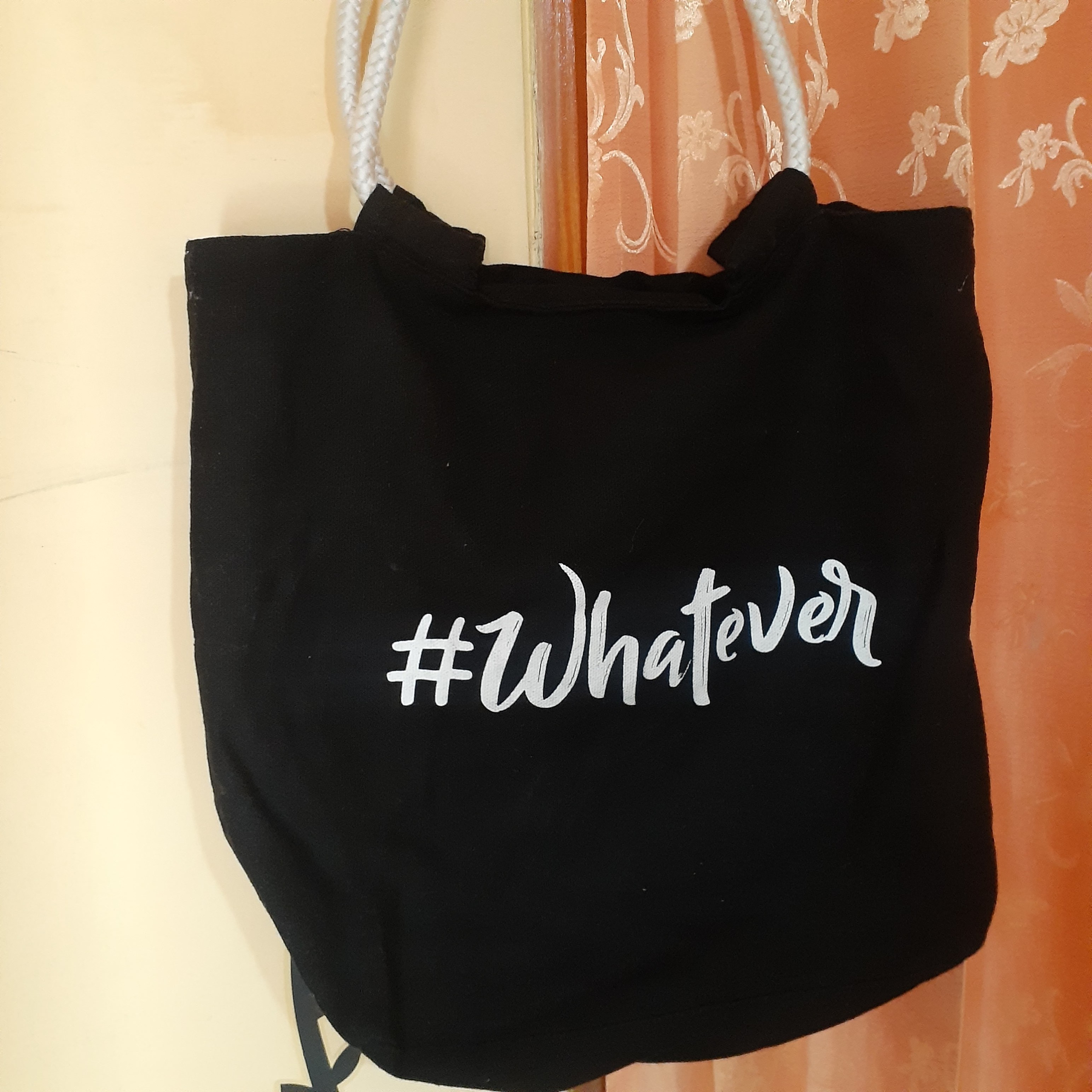 Totebag Canvas Hitam, Fesyen Wanita, Tas & Dompet di Carousell