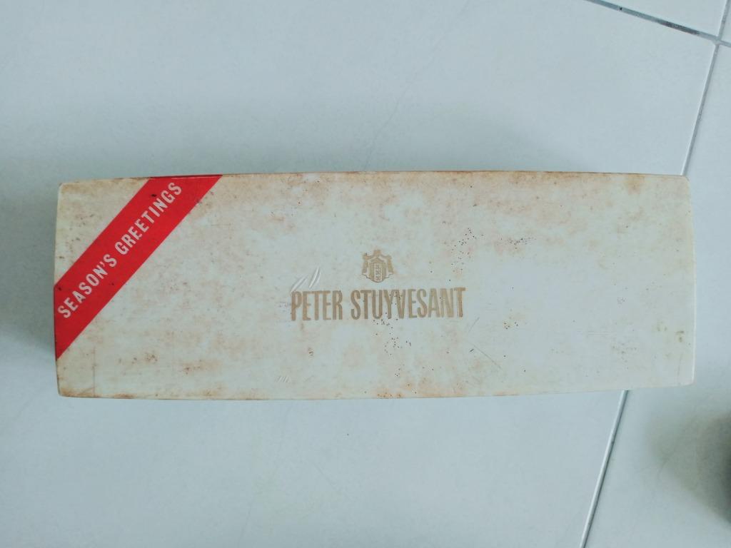 Vintage Peter Stuyvesant box with antique matchboxes, Antiques, Vintage ...