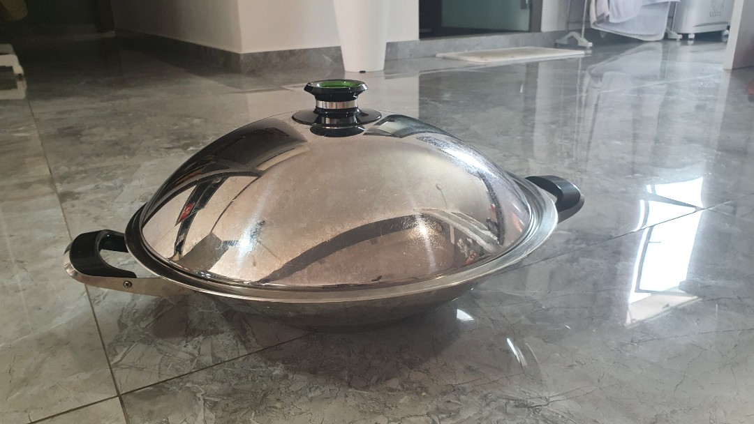 AMC Wok 5.0L (40cm diameter), Furniture & Home Living, Kitchenware ...