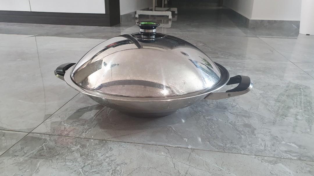 AMC Wok 5.0L (40cm diameter), Furniture & Home Living, Kitchenware ...