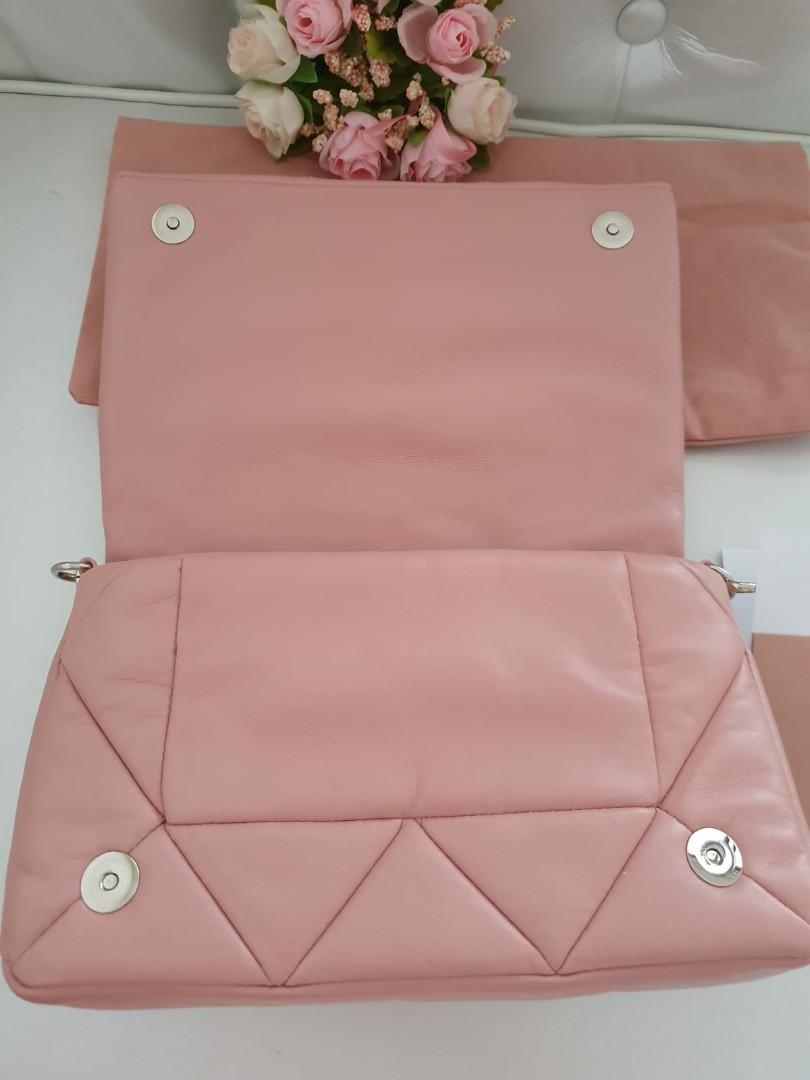 [Authentic w receipt] MIU MIU, Luxury, Bags & Wallets on Carousell