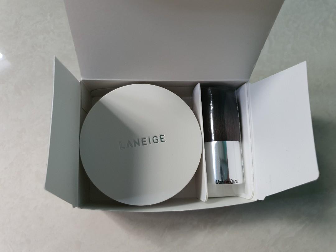 Laneige Light Fit Powder, Beauty & Personal Care, Face, Makeup on Carousell