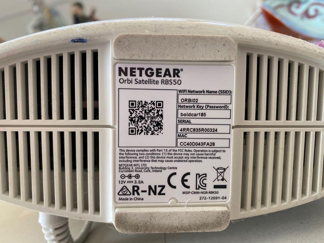 Netgear orbi RBR50 router with 1 satellite RBS50, Computers & Tech ...