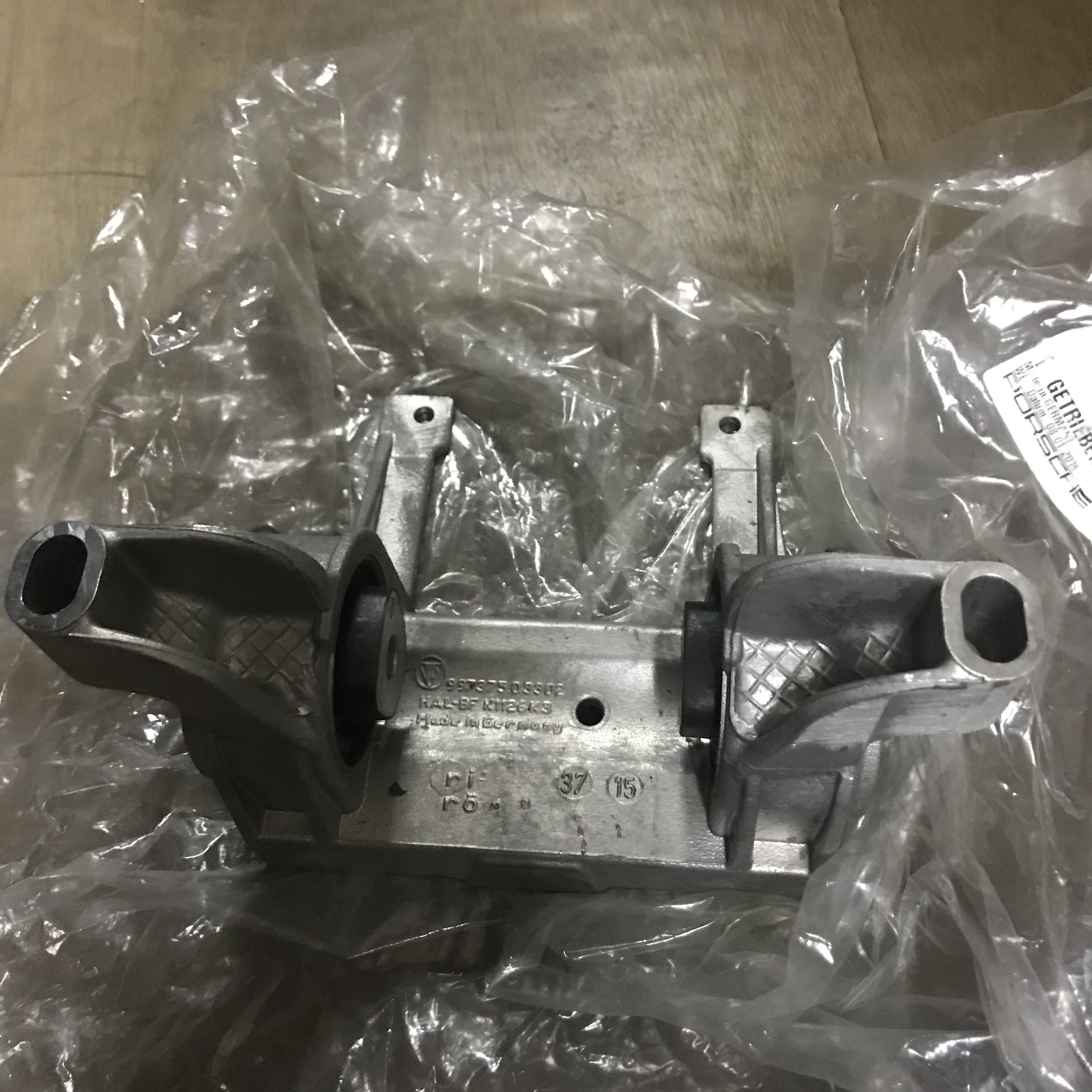 Porsche Gearbox Mounting, Auto Accessories on Carousell