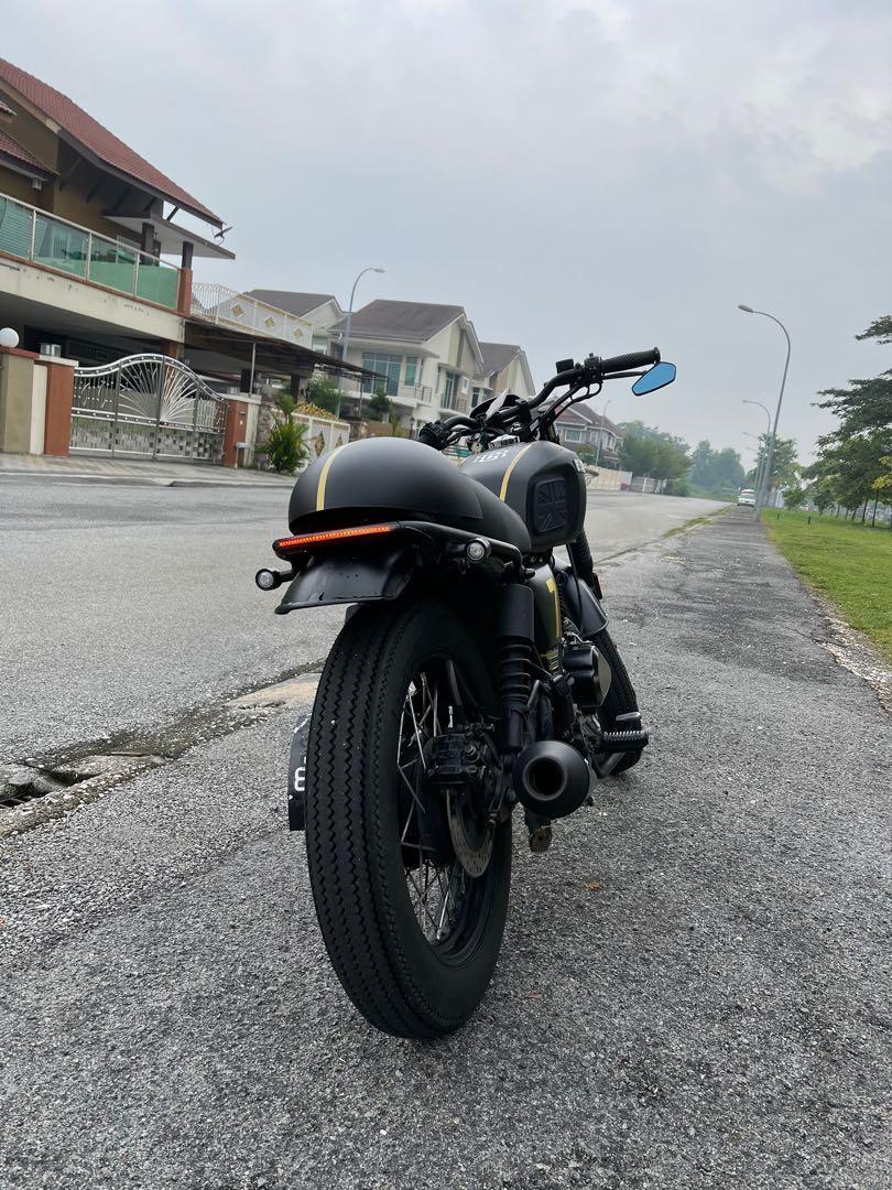 Brixton scramble cafe racer, Motorbikes on Carousell