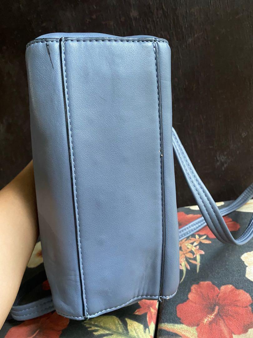 Dusto 2 way bag, Women's Fashion, Bags & Wallets, Cross-body Bags on ...