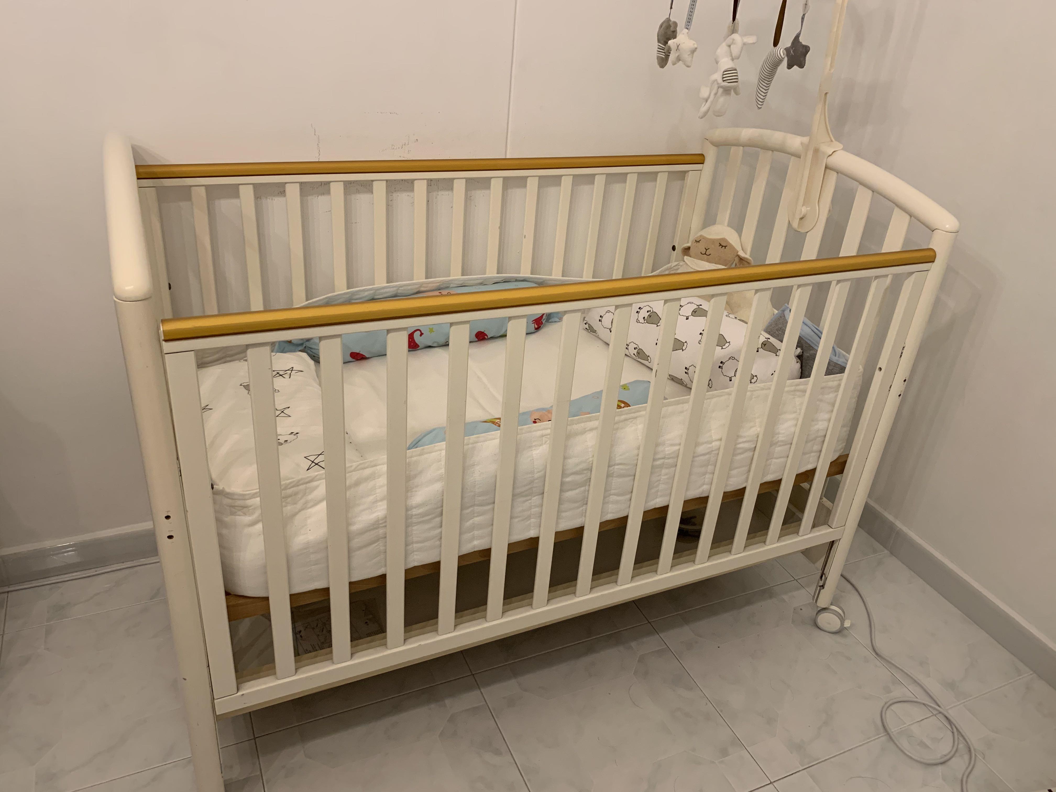 Pali Baby Cot, Babies & Kids, Baby Nursery & Kids Furniture, Cots ...