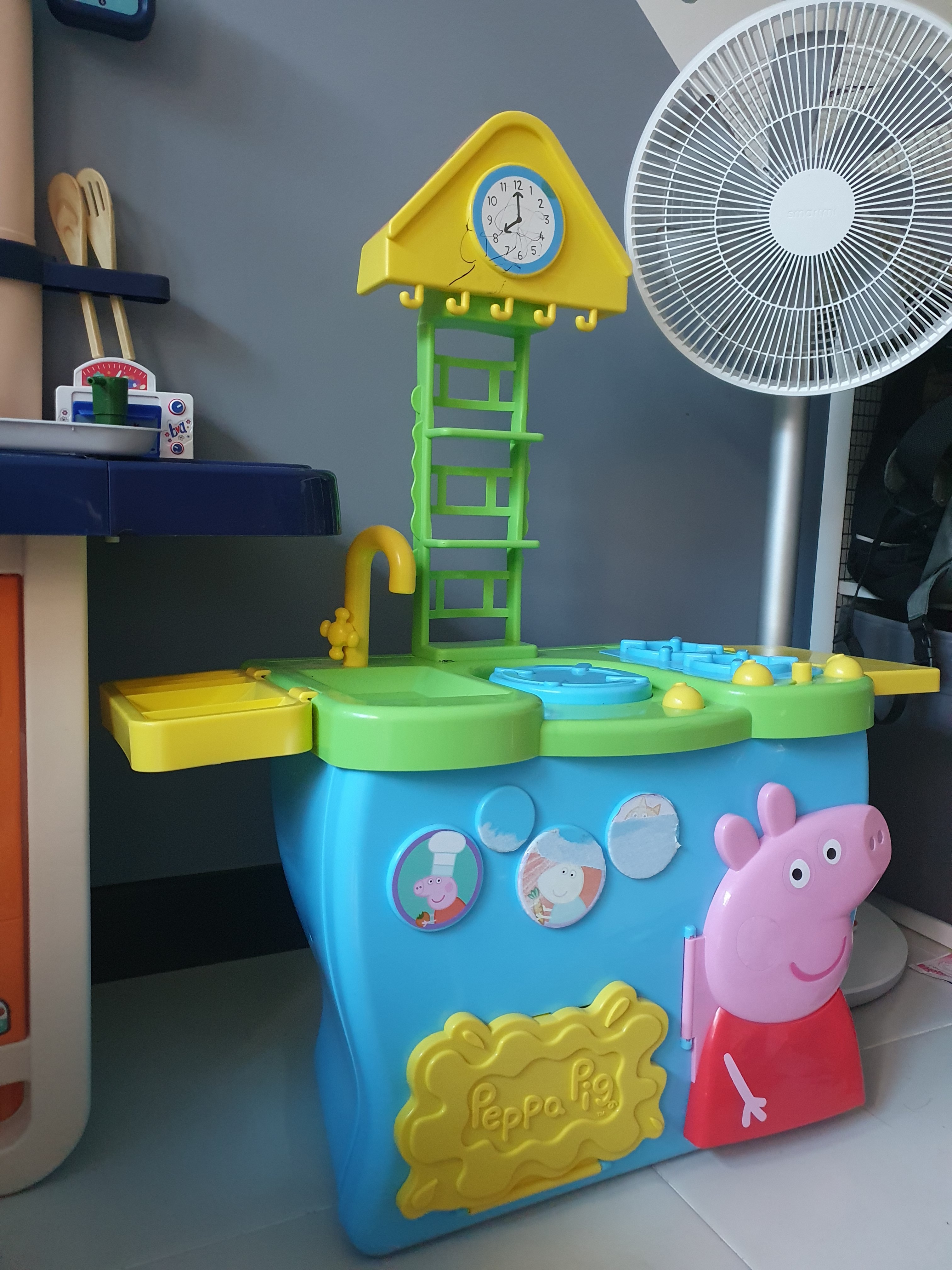 Peppa pig kitchen, Babies & Kids, Babies & Kids Fashion on Carousell