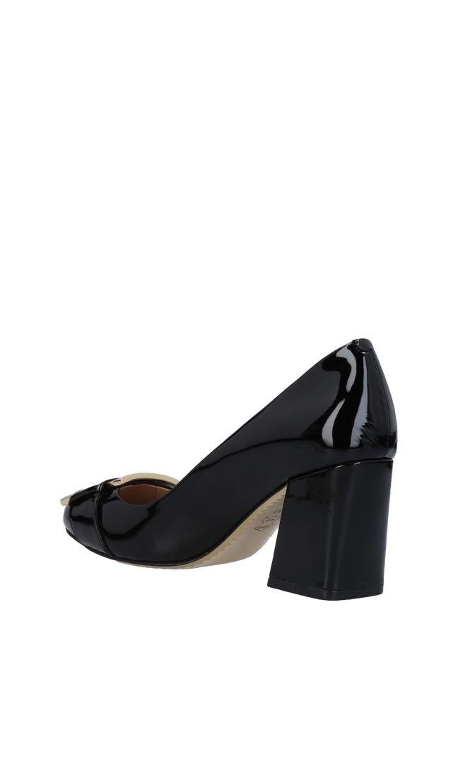 Tory Burch Black Pumps, Luxury, Sneakers & Footwear on Carousell
