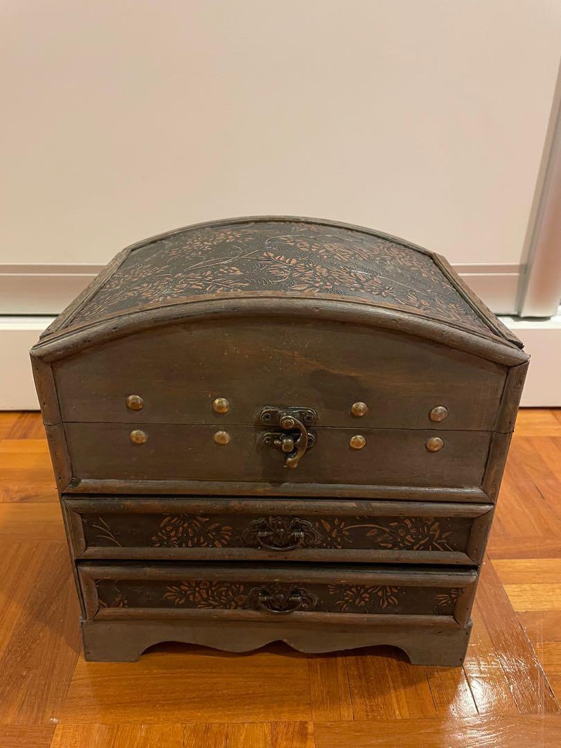 Chest box, Furniture & Home Living, Home Improvement & Organisation ...
