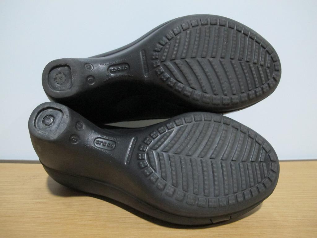 Crocs Wedge Closed Toe Rubber Shoes Heels, Women's Fashion, Footwear ...