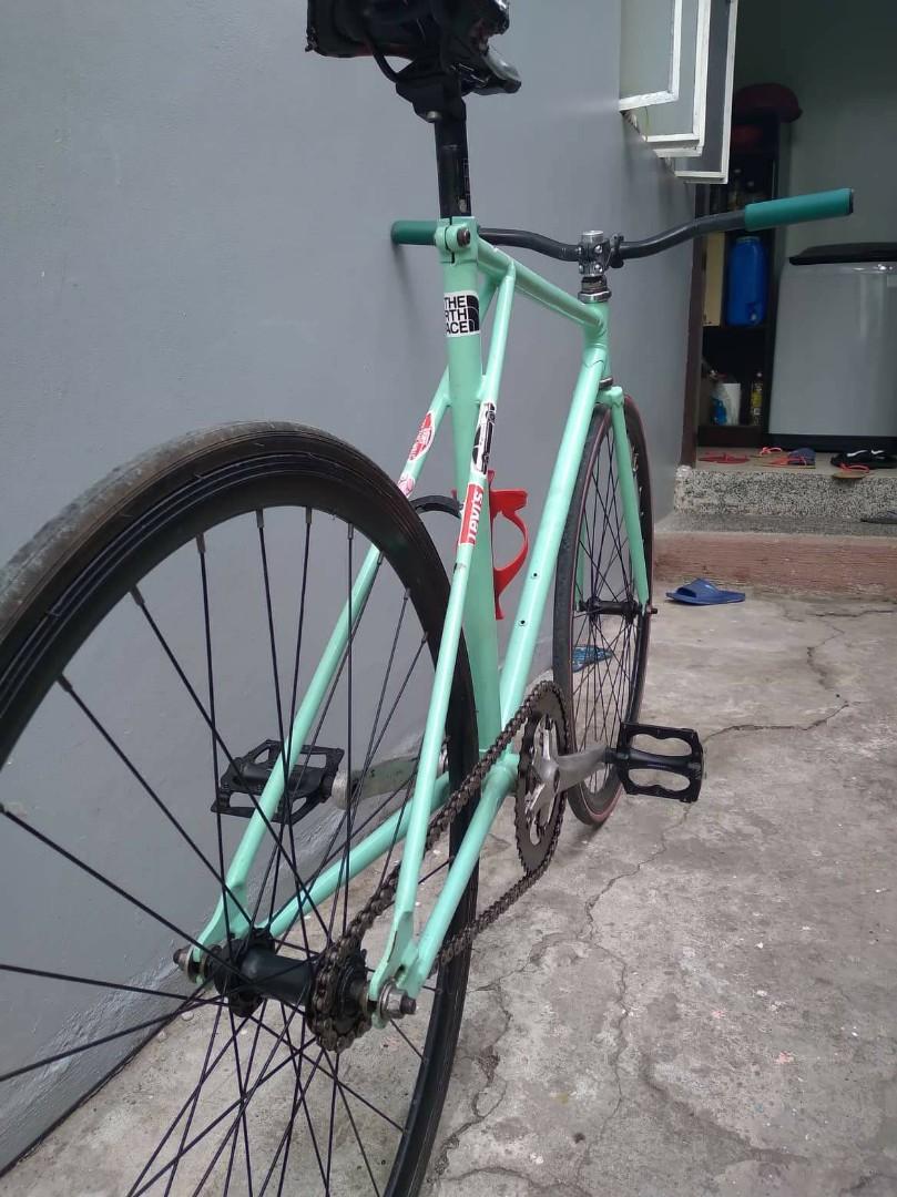 Fixie triple triangle bike, Sports Equipment, Bicycles & Parts ...