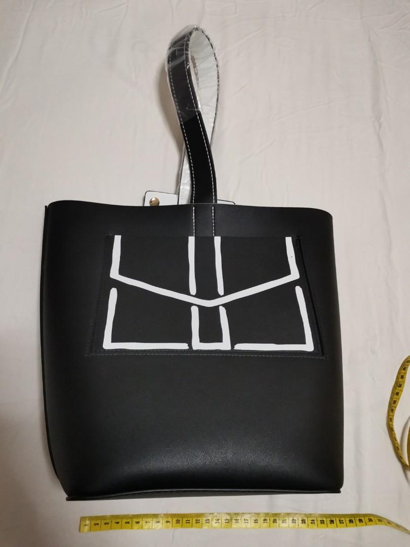 Estee Lauder bag for sale, Women's Fashion, Bags & Wallets, Cross-body ...