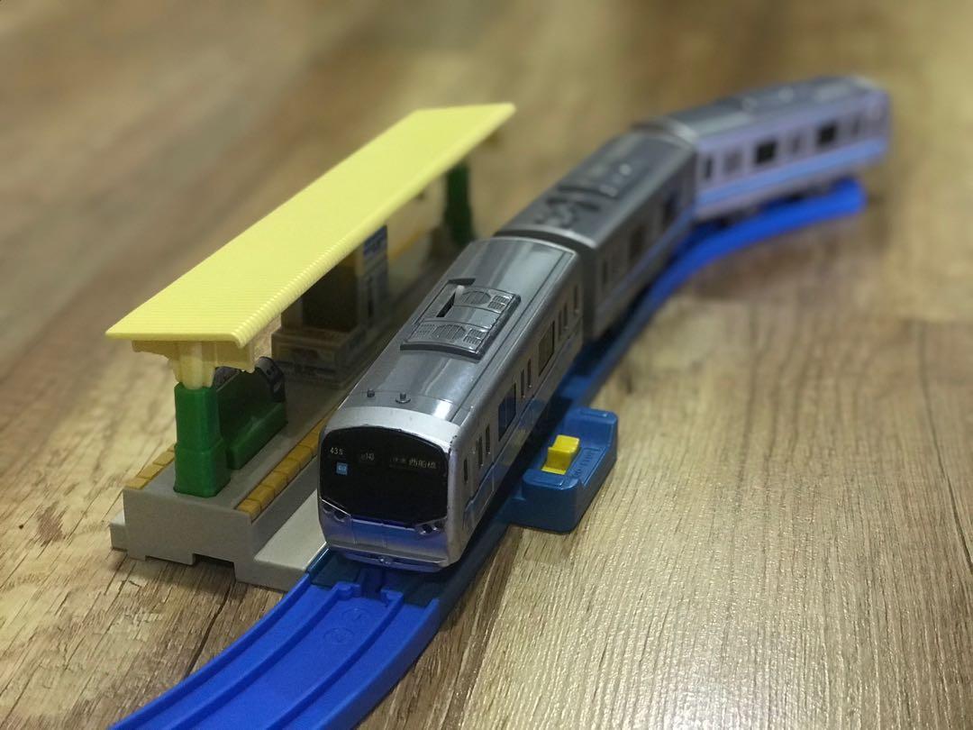 Plarail Tokyo Metro Tozai Line Series 05 and J-28 Train Station ...