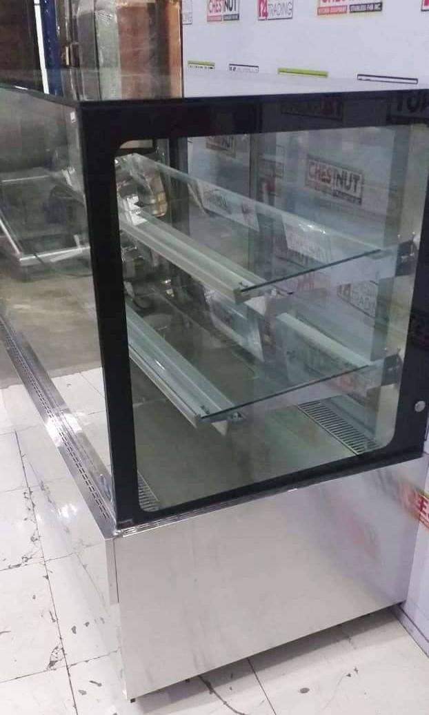 Sanden Cake Display Showcase Chiller, TV & Home Appliances, Kitchen ...