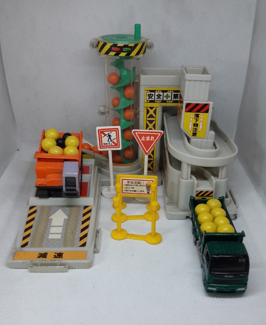 Tomica TomyTown Construction Playset Diecast Toy Cars, Hobbies & Toys ...
