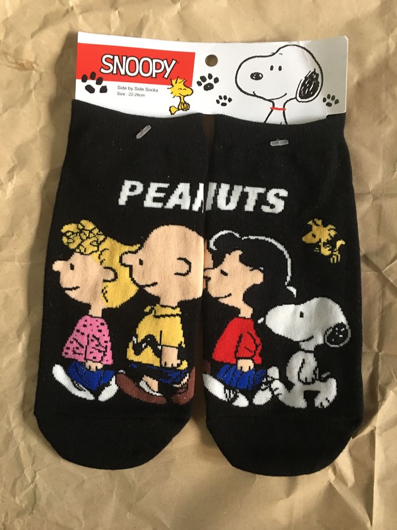 AUTH PEANUTS/SNOOPY SOCKS, Women's Fashion, Watches & Accessories ...