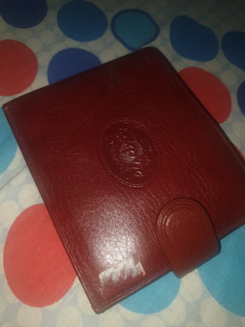 Peridot Wallet, Men's Fashion, Watches & Accessories, Wallets & Card ...