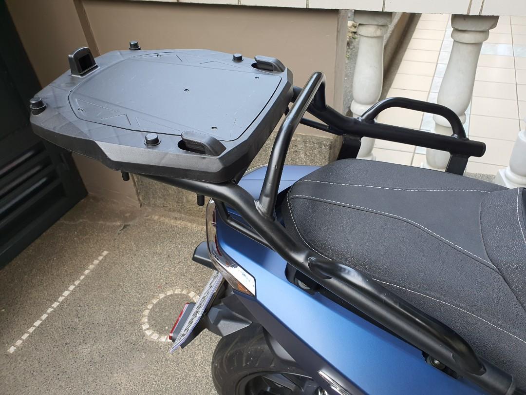 Rusi RFi 175 Topbox & Bracket, Motorbikes, Motorbike Parts ...