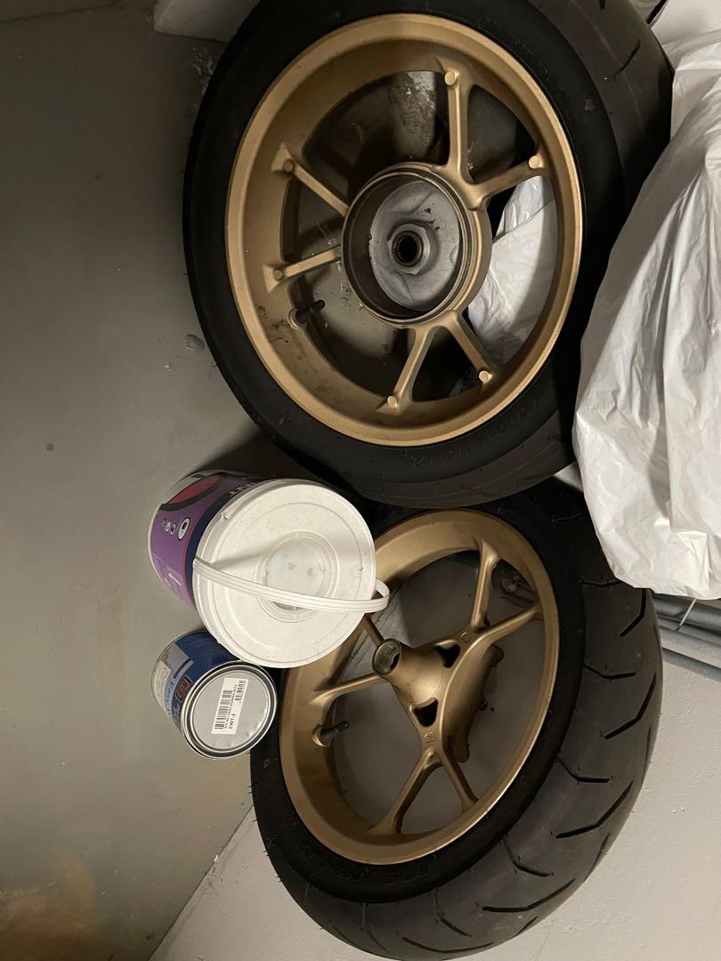 Aerox gold rims with stock tyre, Motorcycles, Motorcycle Accessories on ...