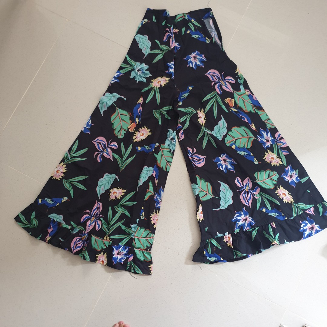 Floral Pants, Fesyen Wanita, Pakaian Wanita, Bawahan di Carousell