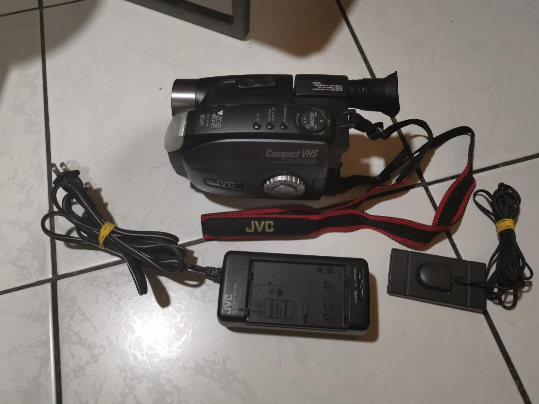 JVC handycam VHS C model GR-AX830, Audio, Voice Recorders on Carousell