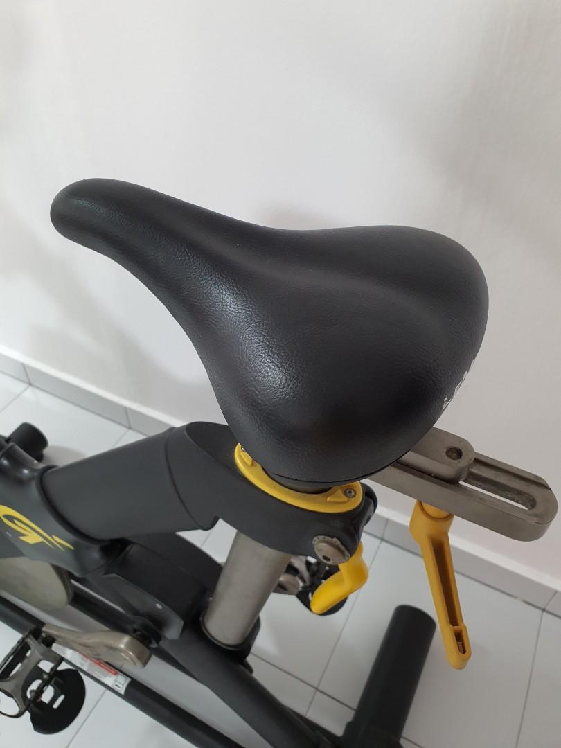 LEMOND REVMASTER CYCLING BIKE / Spin Bike, Sports Equipment, Exercise ...