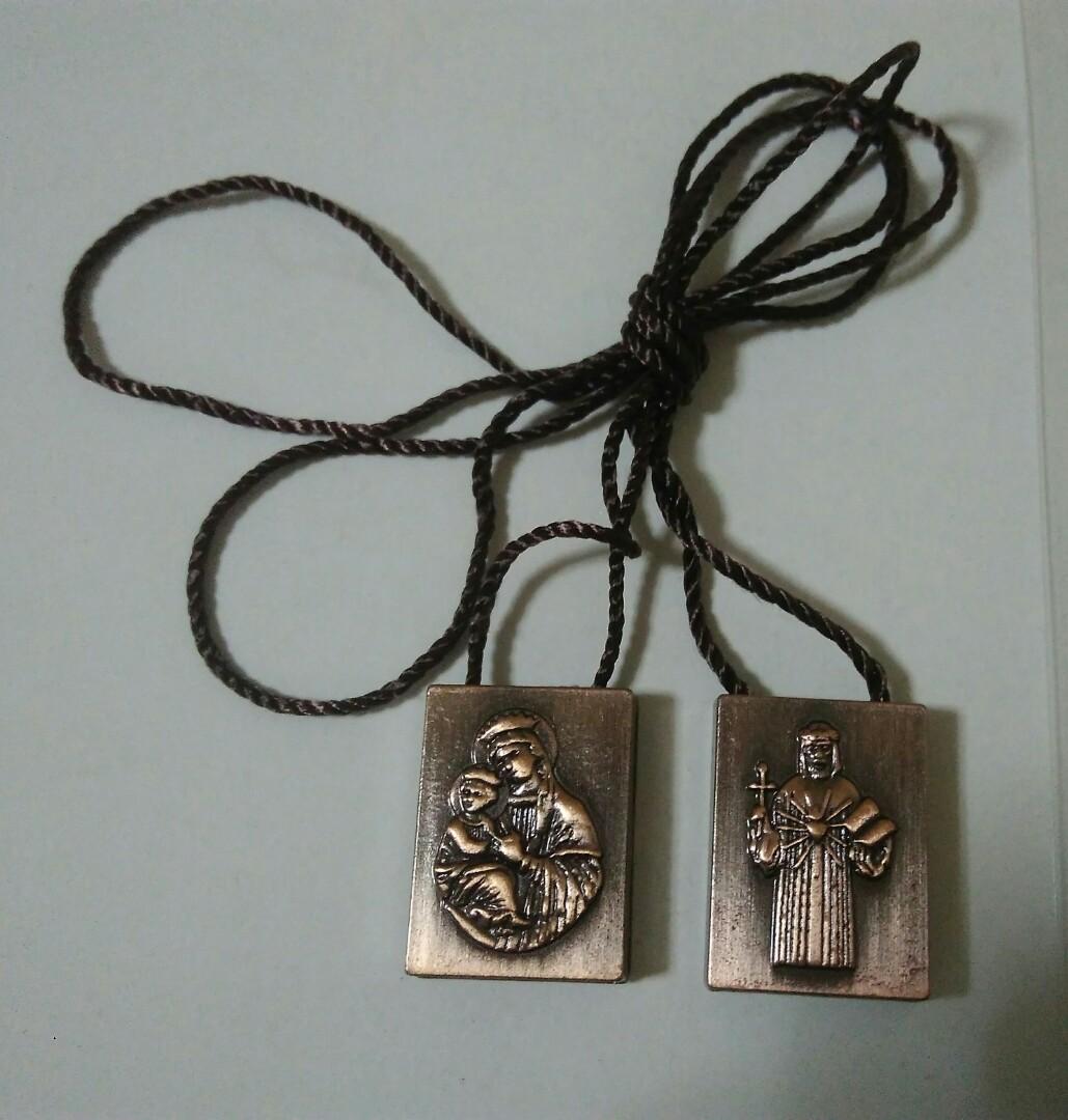 Metal Scapular with laminated prayer to Our Mother of Perpetual.Help ...