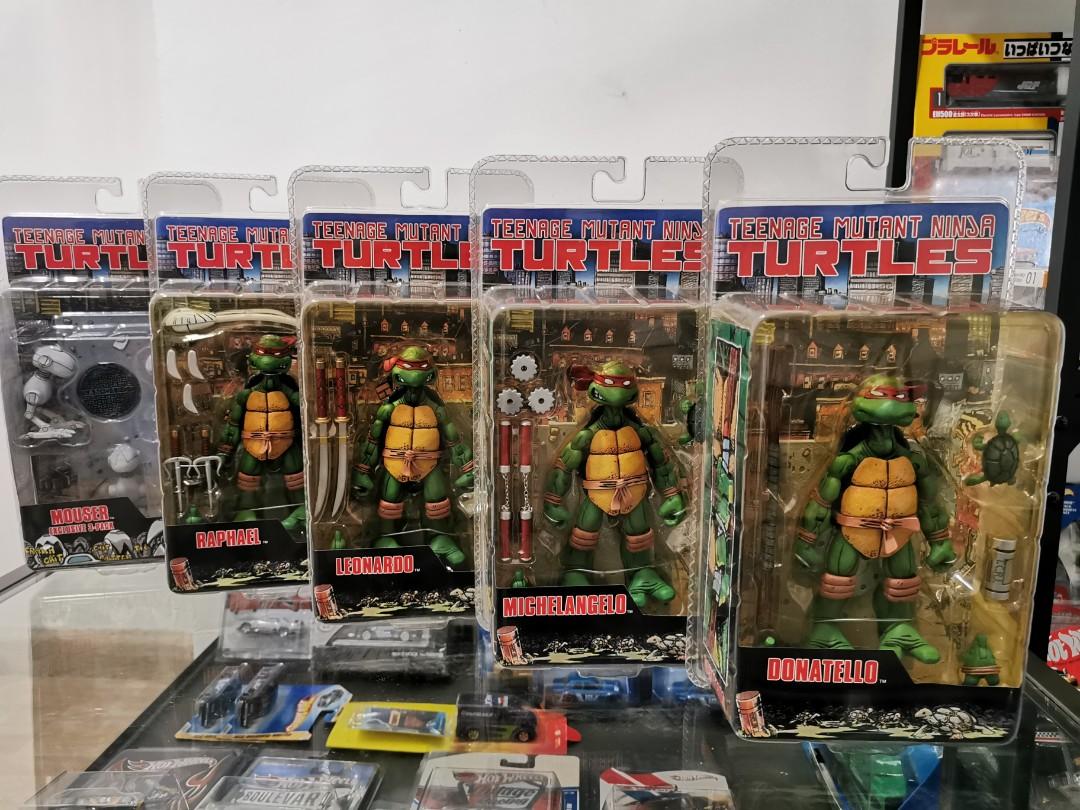 Neca Mirage TMNT Teenage Mutant Ninja Turtles & Exclusive Mouser ...