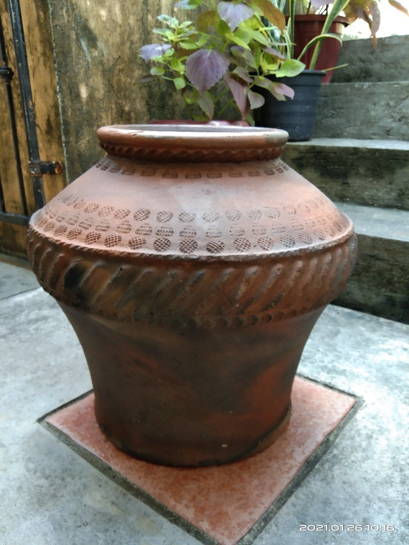 Burnay antique jars, Hobbies & Toys, Memorabilia & Collectibles ...