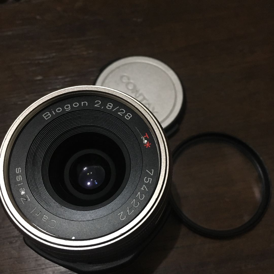 Contax G1 Lens. Biogon. 28mm F2.8, Photography, Lens & Kits on Carousell