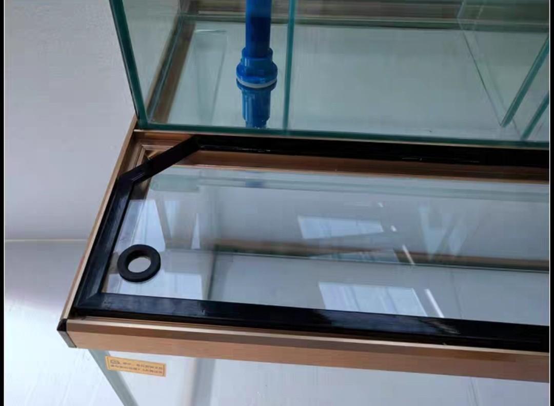 Crystal tank 4ft with top sump filter best price, Pet Supplies, Homes ...