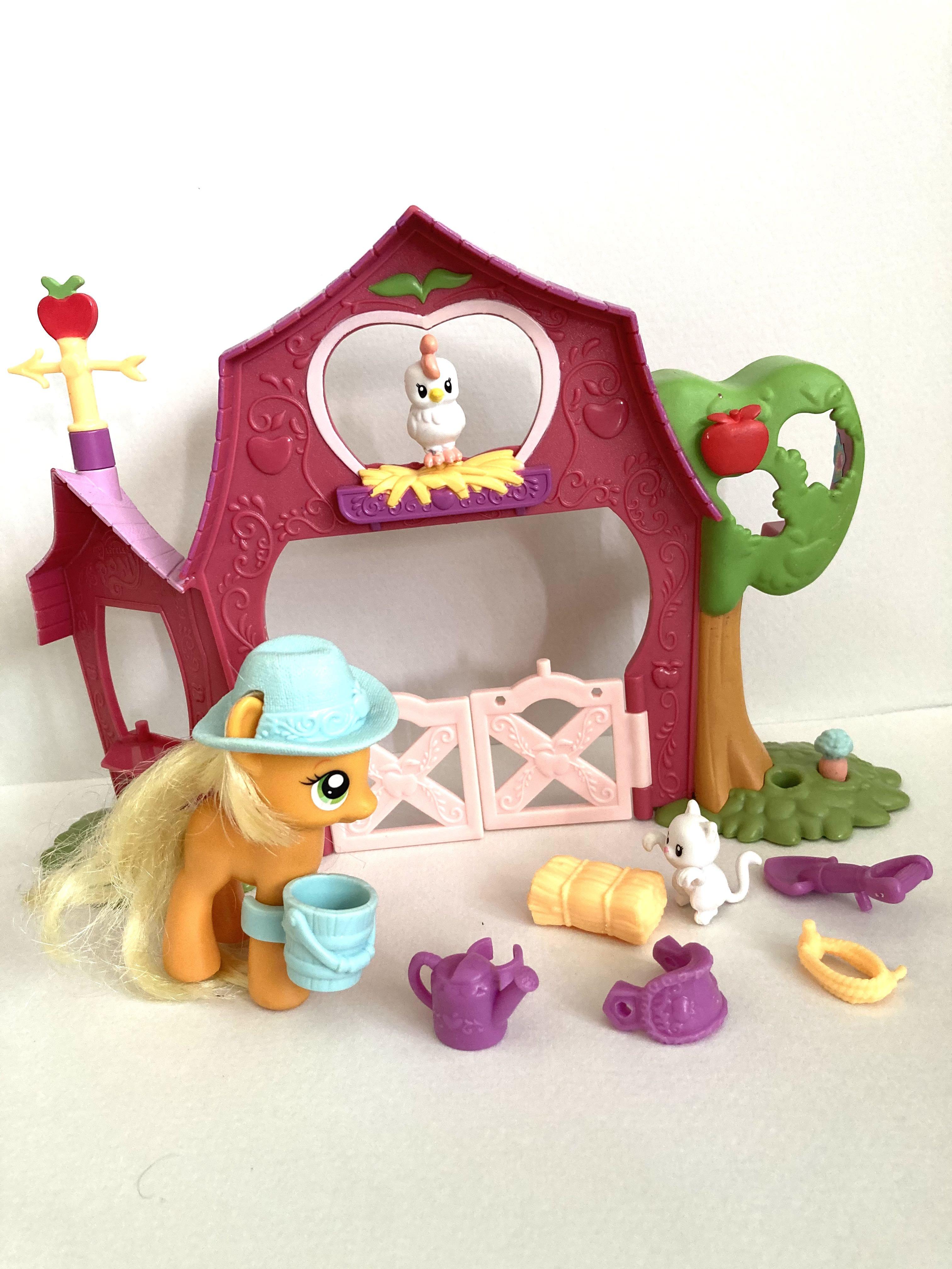 My little pony stable, Hobbies & Toys, Toys & Games on Carousell