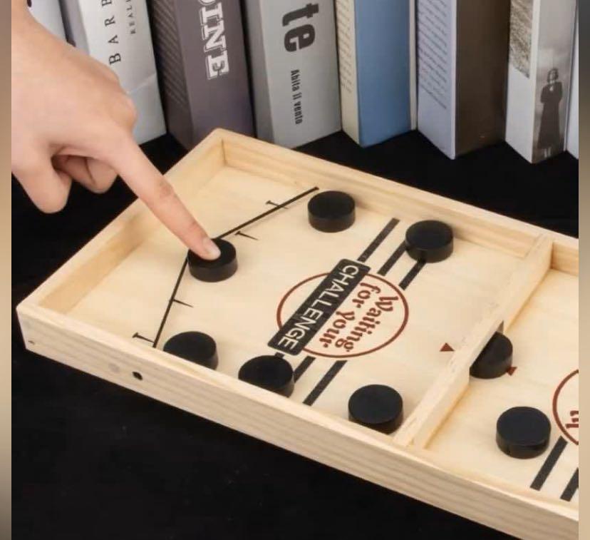 Sling pluck carrom board game, Hobbies & Toys, Toys & Games on Carousell