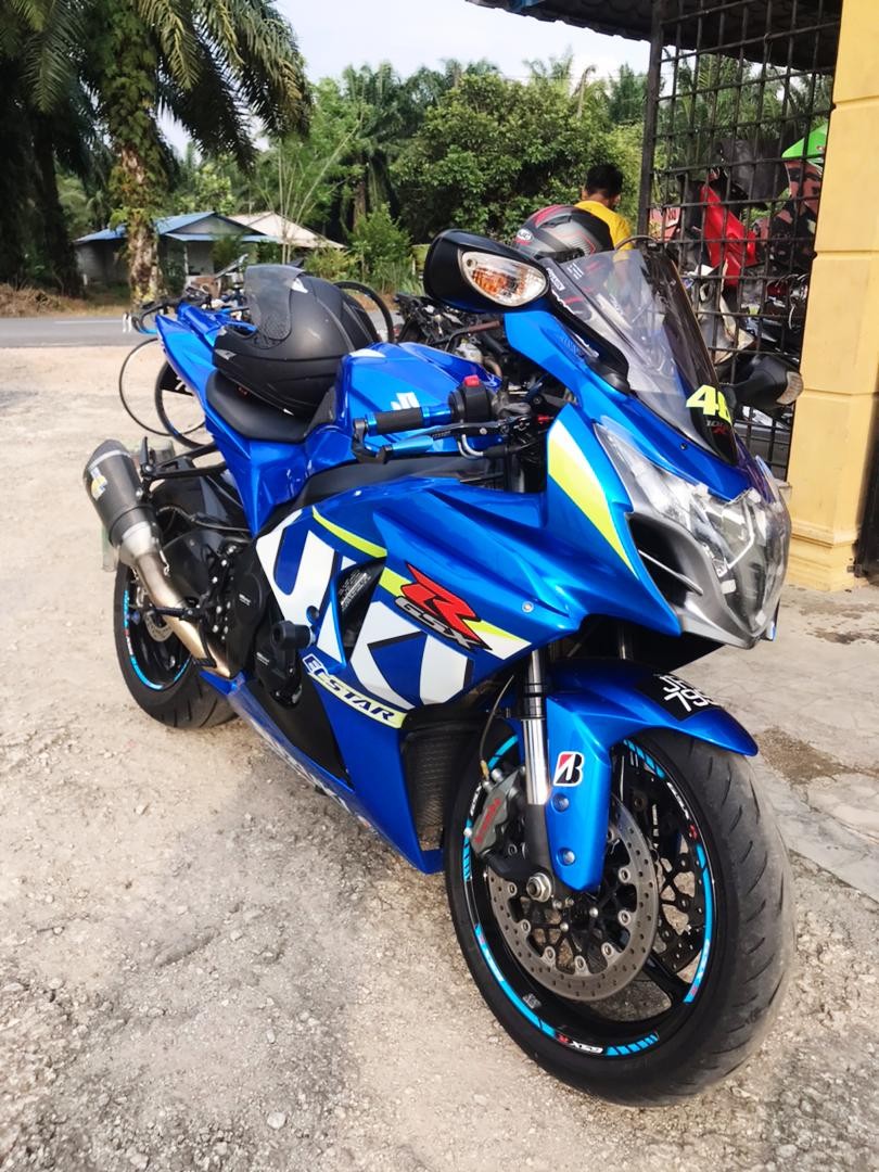 SUZUKI GIXXER GSXR 1000cc L4, Motorbikes on Carousell