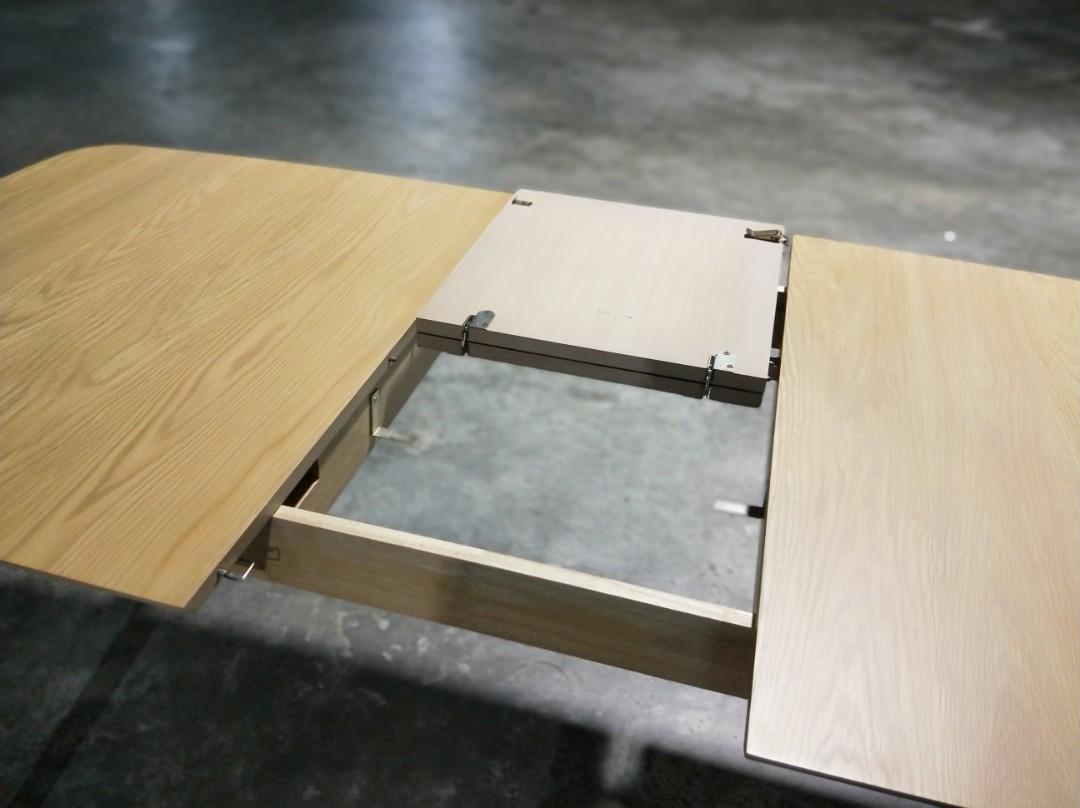 TRAX Extendable Dining Table in OAK, Furniture, Tables & Chairs on ...
