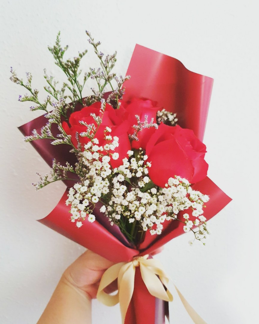 3 stalk roses bouquet, Hobbies & Toys, Stationery & Craft, Flowers ...