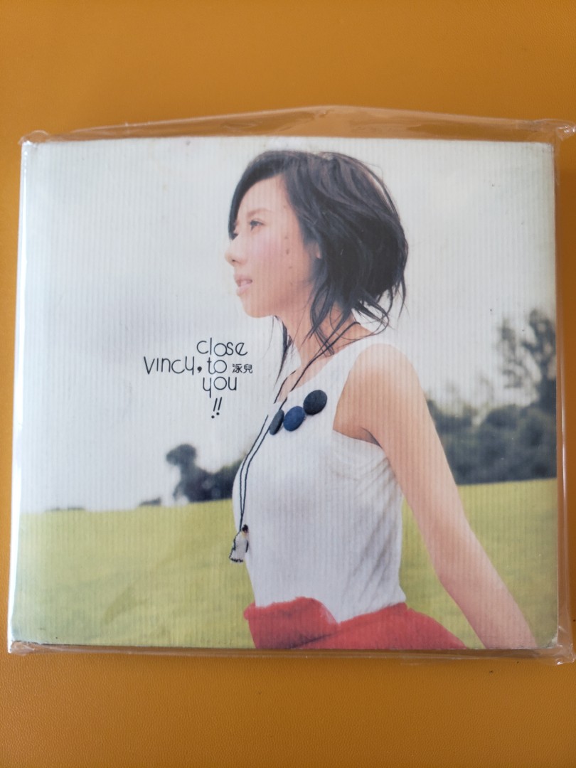 泳兒 Vincy Close to you 專輯 CD+DVD(碟新淨沒花), 興趣及遊戲, 音樂樂器 & 配件, 音樂與媒體 - CD 及 DVD - Carousell