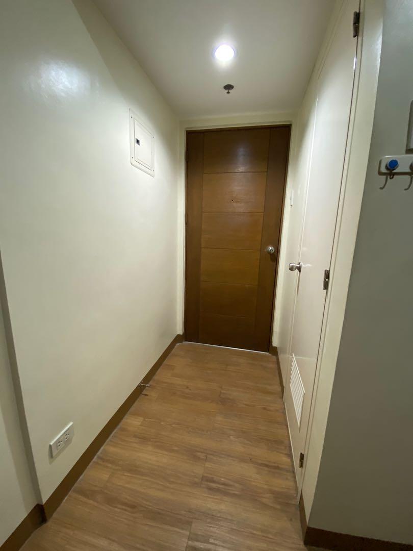 Cityland Pines Peak Tower 1 PPT1 1BR unit with balcony, Property ...