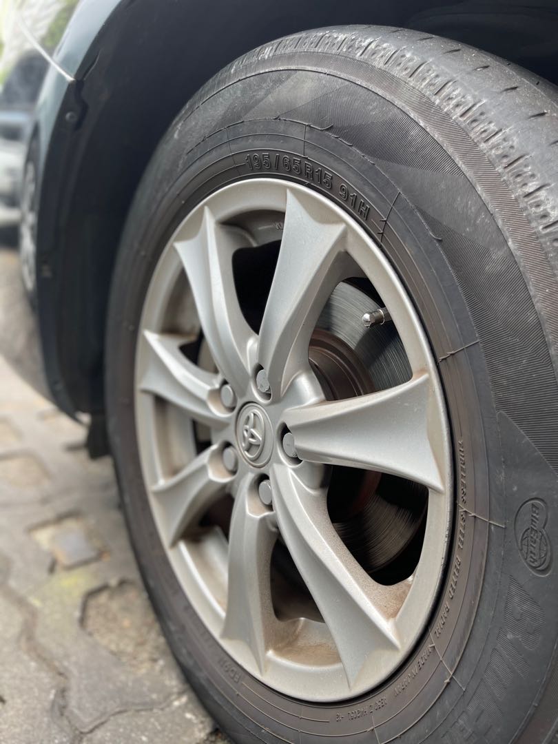 Rims ( original Toyota Altis stock rim), Car Accessories, Tyres & Rims ...