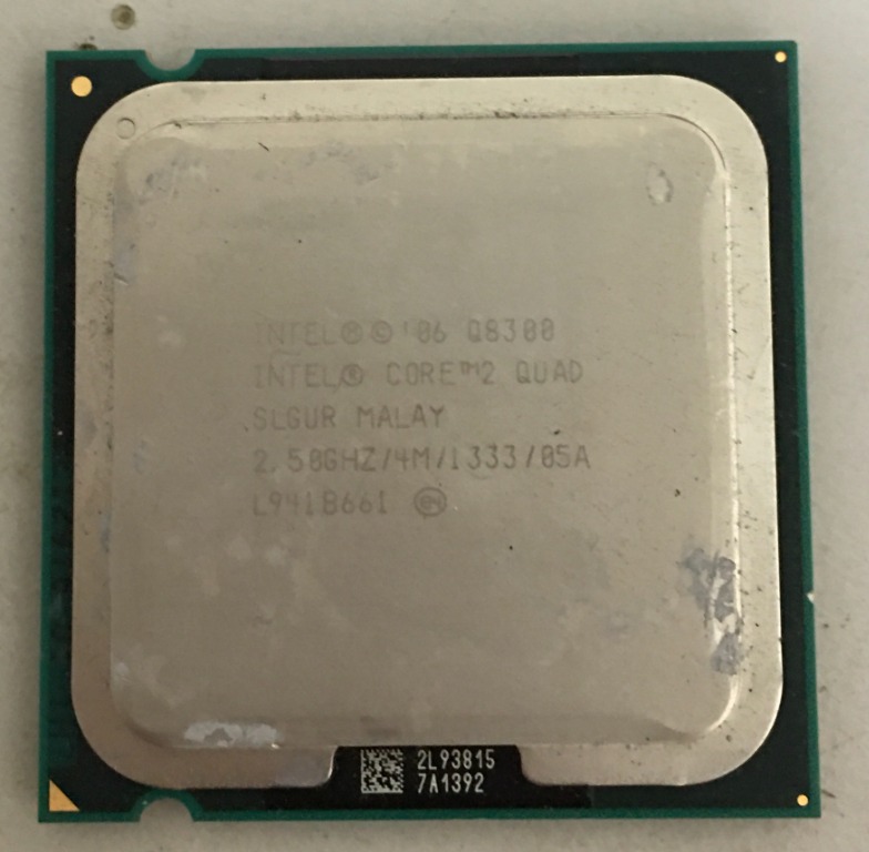 【尚典3C】Intel Core 2 Quad Q8300 SLGUR R0 四核心 正式版, 電腦及科技產品, 電腦在旋轉拍賣
