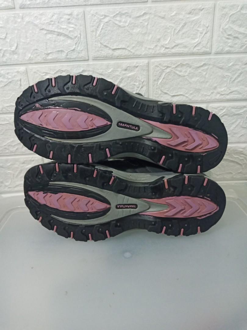 Dakota Tarantula Safety boot, Men's Fashion, Footwear, Boots on Carousell