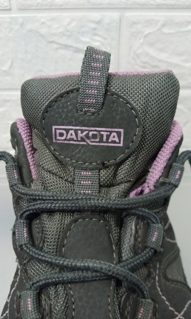 Dakota Tarantula Safety boot, Men's Fashion, Footwear, Boots on Carousell