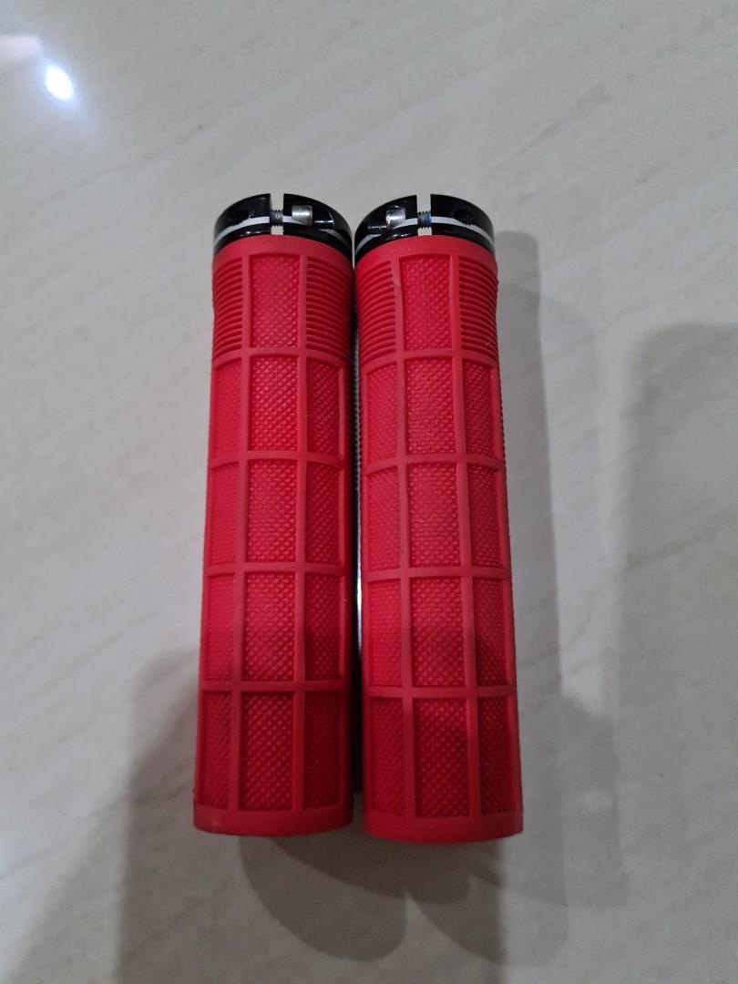 Deity Knuckleduster Grips (Red), Sports Equipment, Bicycles & Parts ...