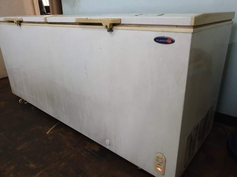Fujidenzo 18 cubic feet chest freezer, TV & Home Appliances, Kitchen ...
