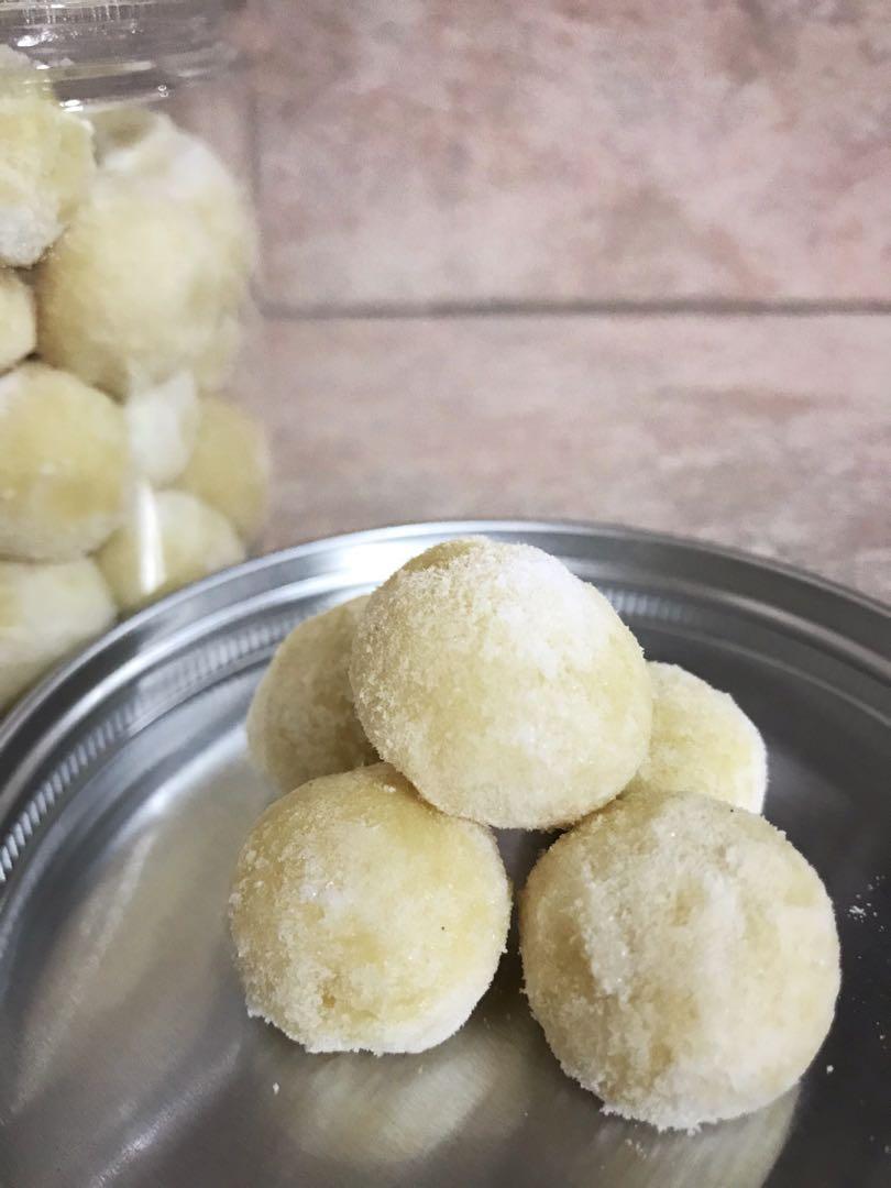 Ghee Cookies (Kuih Momo), Food & Drinks, Homemade Bakes on Carousell