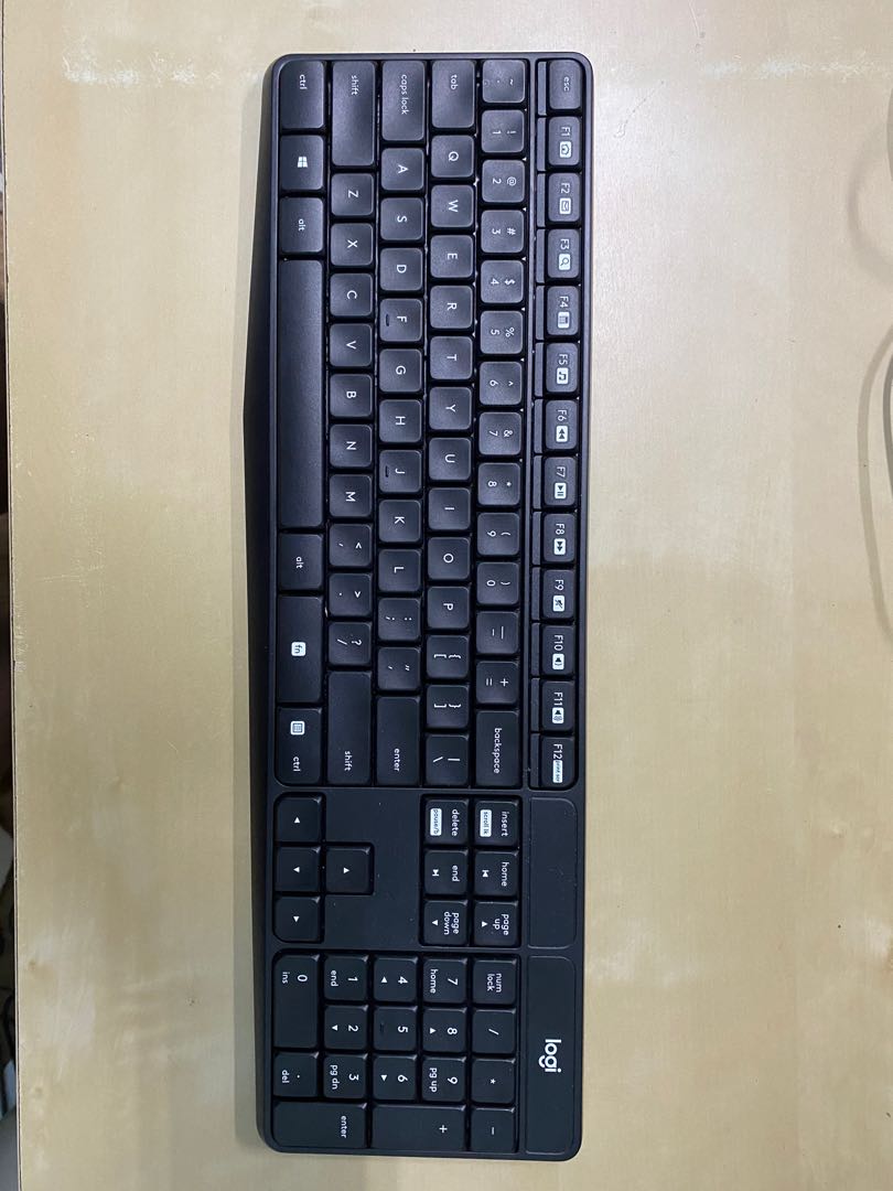 Logitech wireless Keyboard and mouse, Computers & Tech, Parts ...