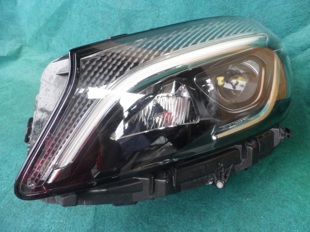 MERCEDES W176 FACELIFT HEAD LAMP, Auto Accessories on Carousell