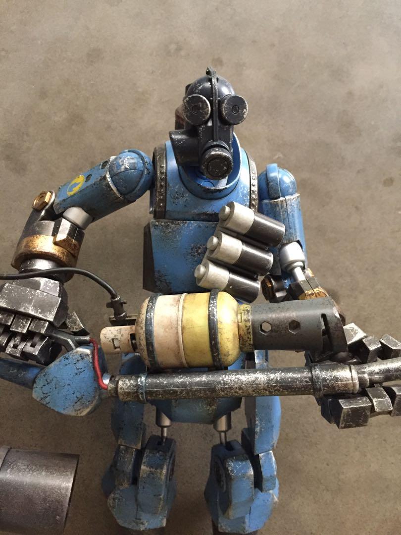 ThreeA 3A 1/6 Team Fortress Robot Heavy and Robot Pyro Blue, Hobbies ...