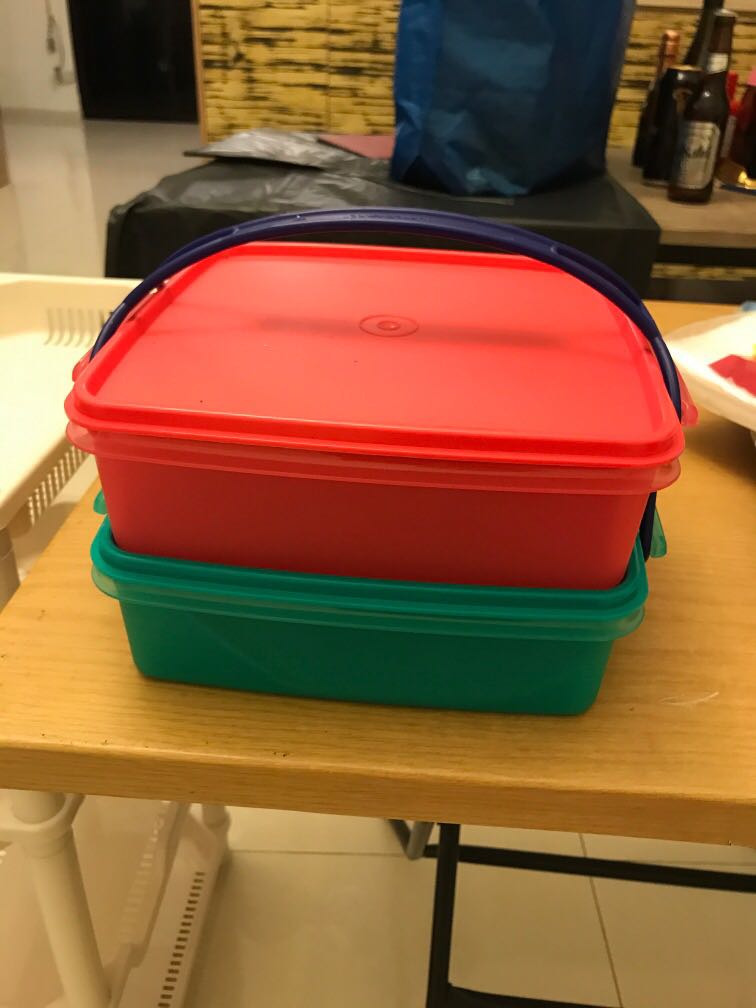 Tupperware container 2-in-1, Furniture & Home Living, Kitchenware ...